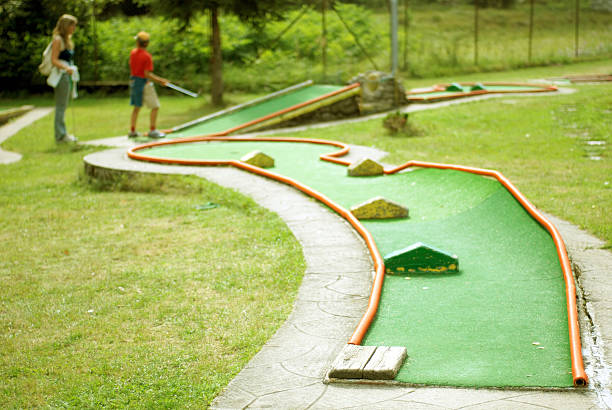 Suka Main Golf? Ini 5 Keuntungan Buat Lapangan Sendiri di Rumah